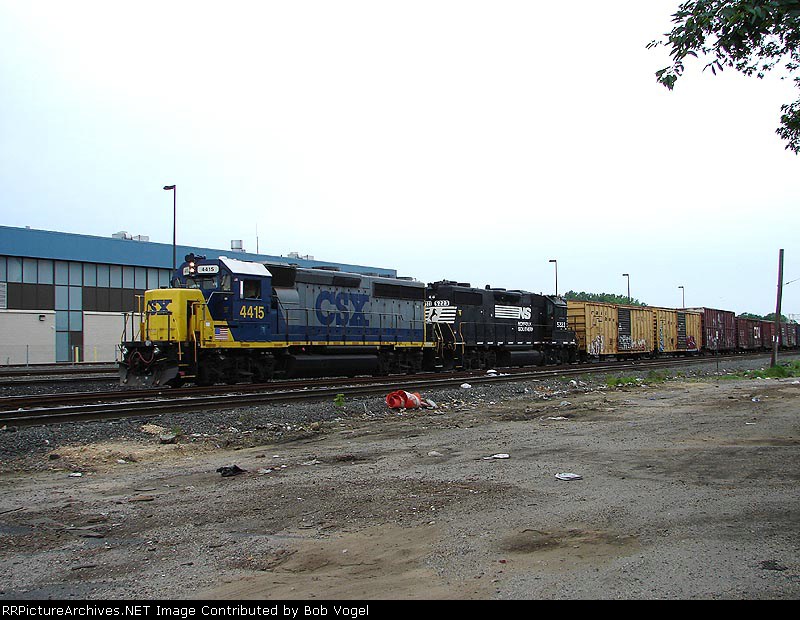 CSX 4415 & NS 5223